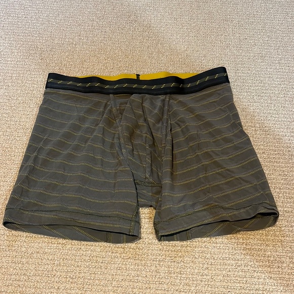 Bombas | Underwear & Socks | Bombas Bee Better Boxer Briefs | Poshmark